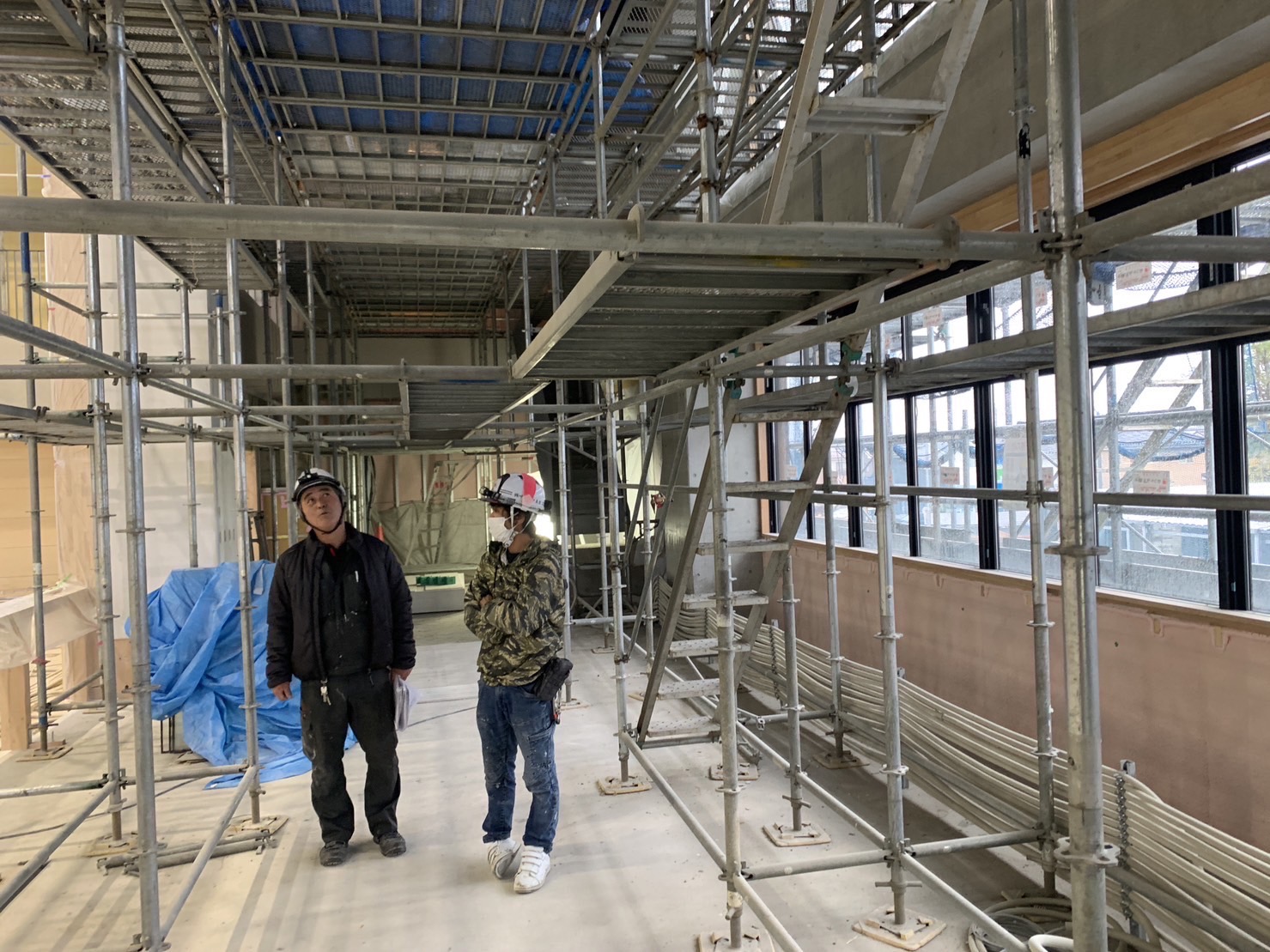 柏市 小学校内装工事 - 株式会社サイタマ美装